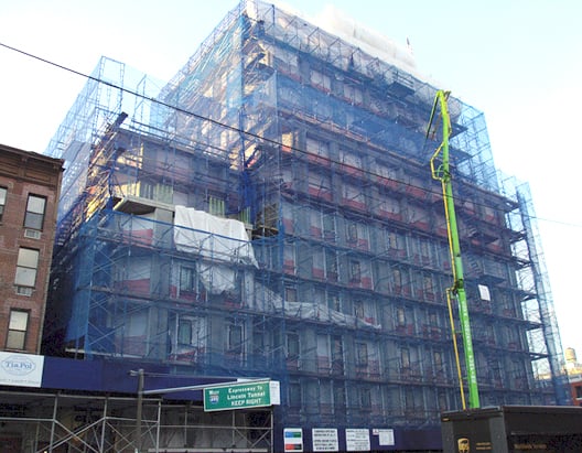 Your Ultimate Guide to Debris Netting: Keep Your Site Safe This Summer